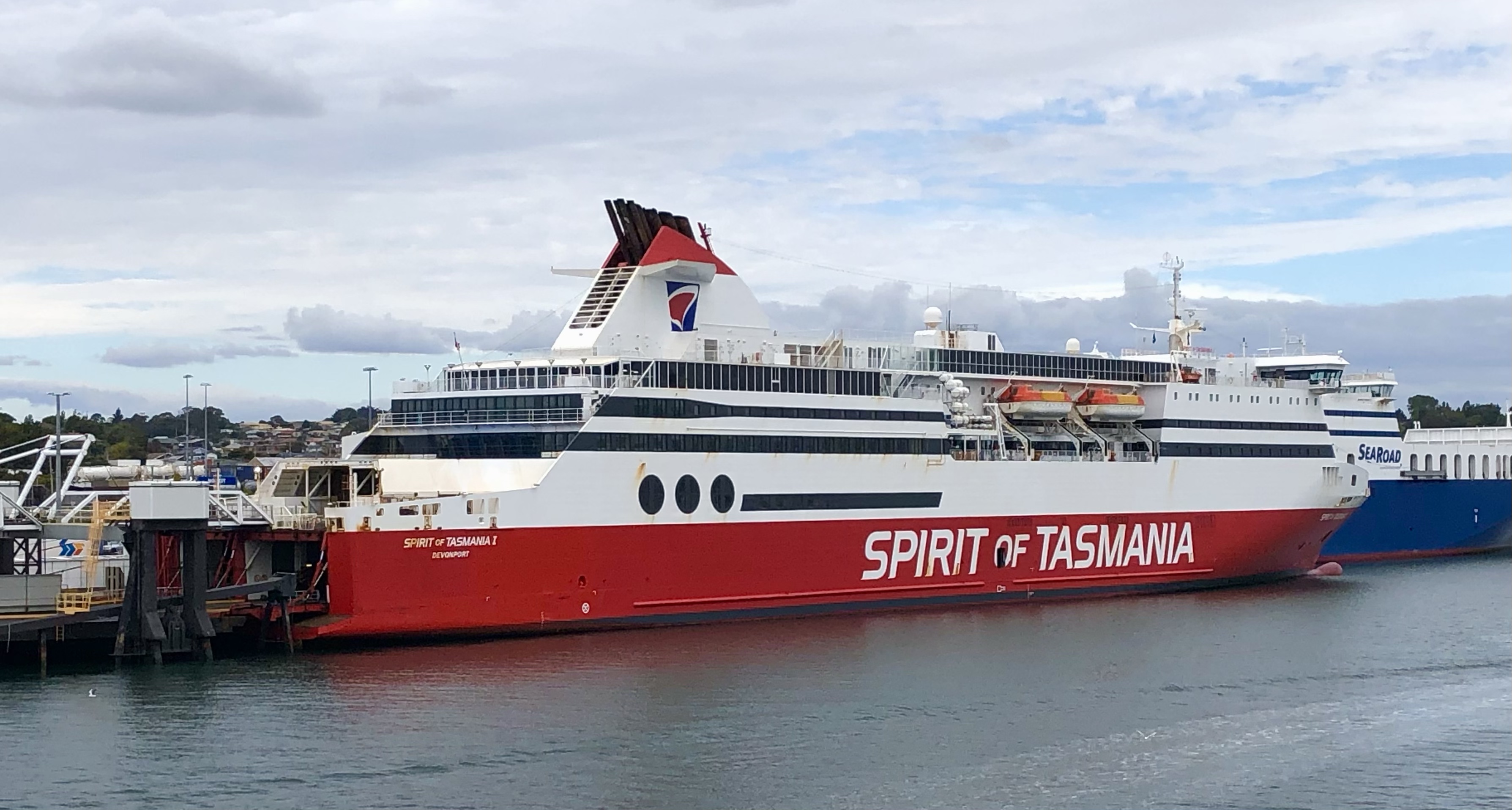 Bass Strait Crossing | Discovery Down Under
