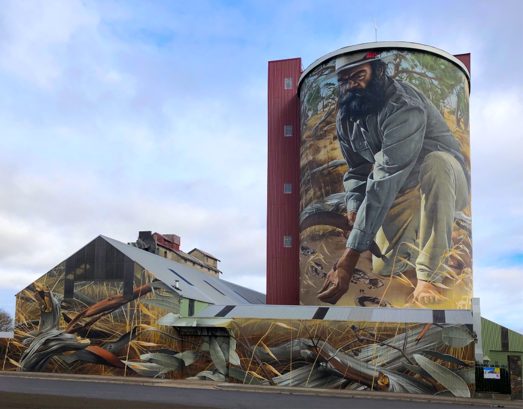 Bring on the Silo Art | Discovery Down Under